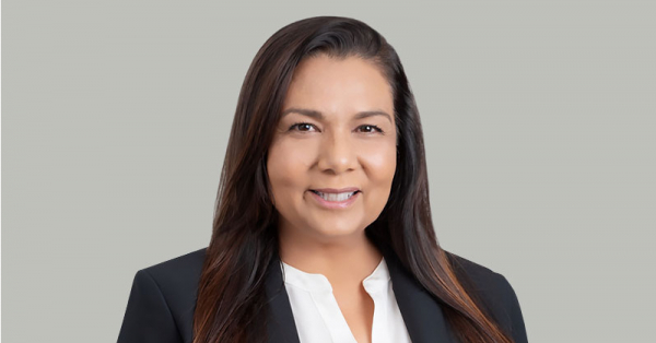 Biography | Carolina Azari