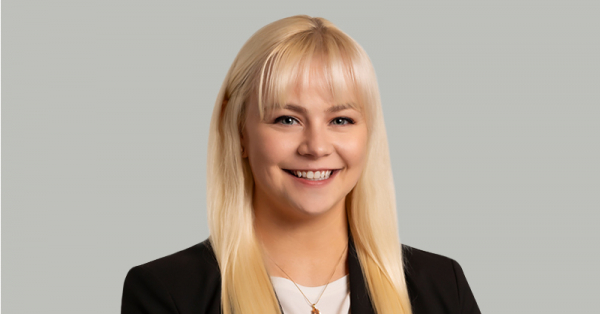 Biography | Noelle E. Mack